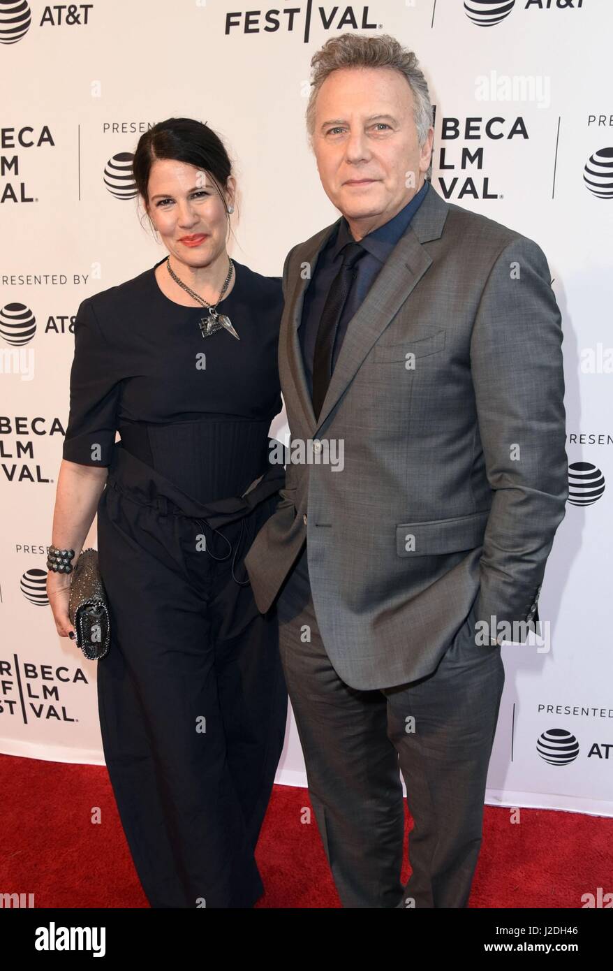 Paula ravets paul reiser arrivals hi-res stock photography and images ...