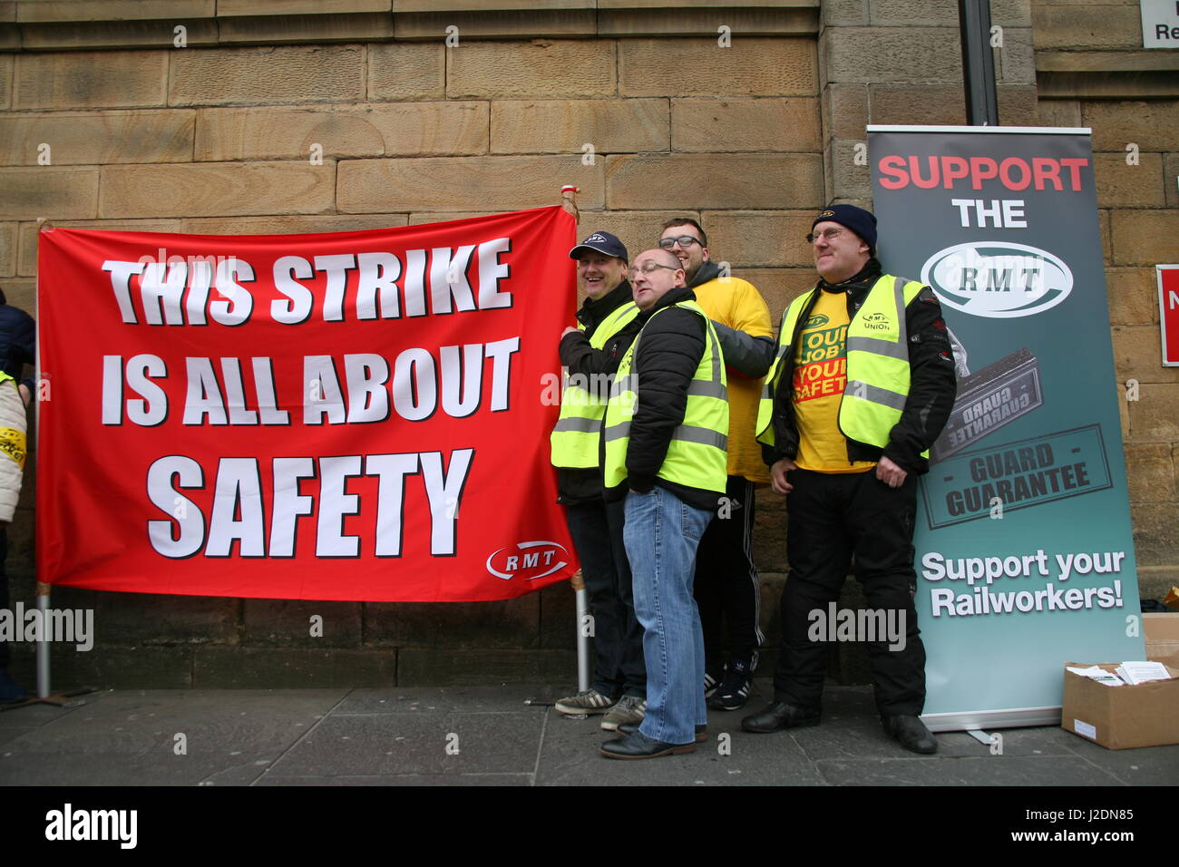 Carlisle, UK. 28th Apr, 2017. RMT strike on Virgin Trains East Coast ...