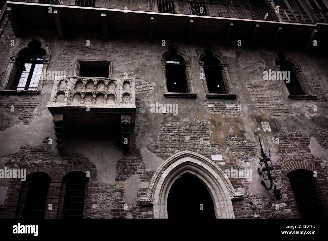 Balcony of Romeo and Juliet in Verona, Italy. Romeo and Juliet balcony ...