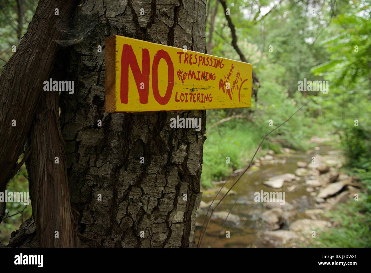 Gold panning sign hi-res stock photography and images - Alamy