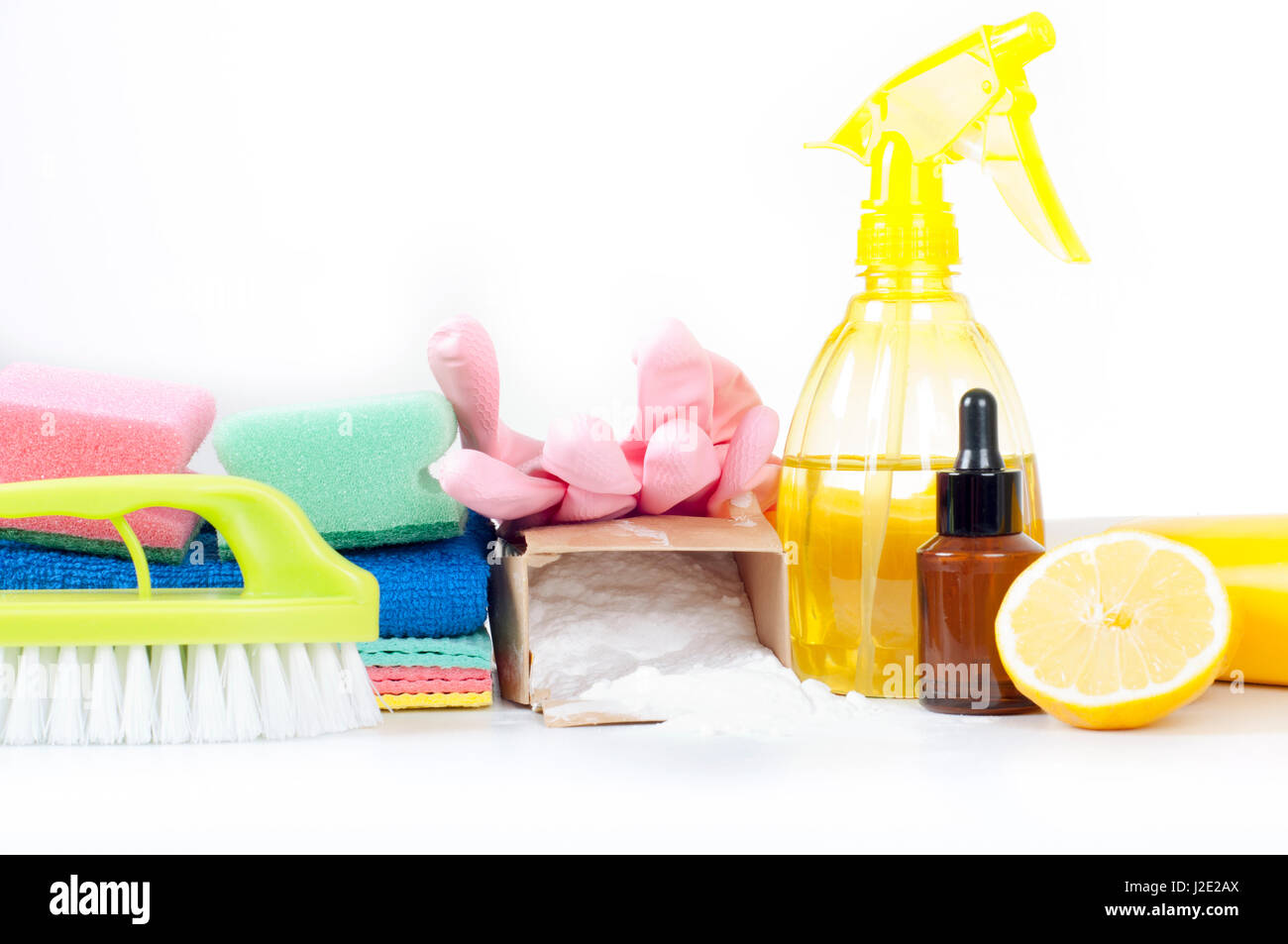 Eco-friendly natural cleaners, cleaning products. Homemade green ...