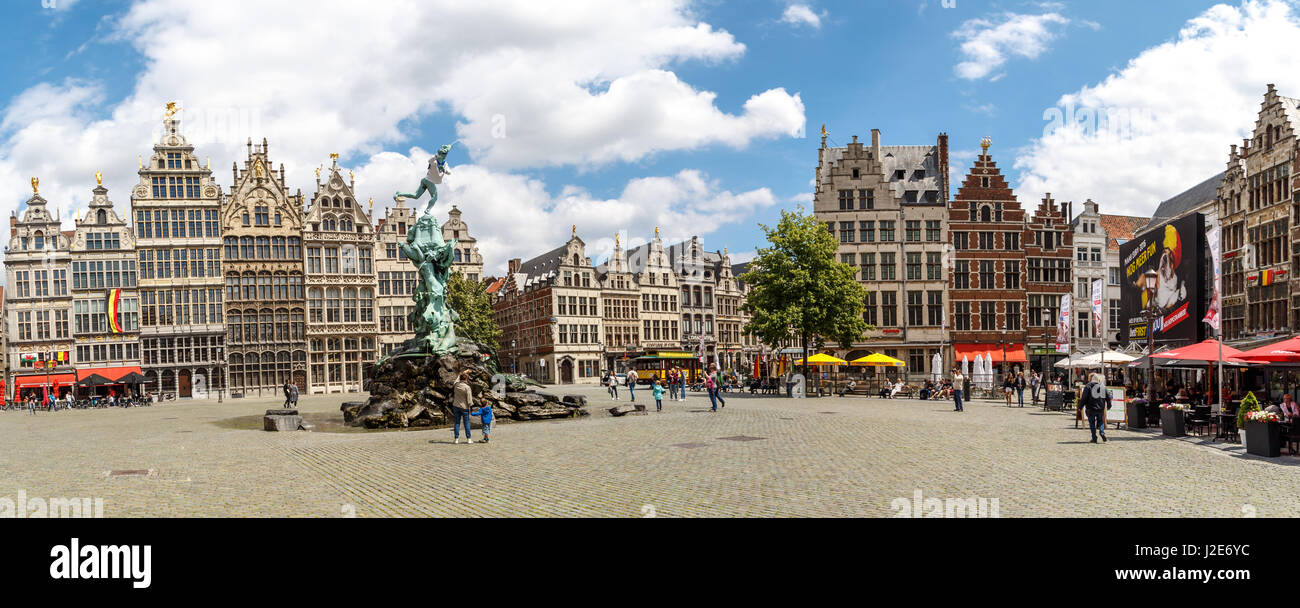 ANTWERP, BELGIUM - JULY 5, 2016 : Historical city hall and old town of ...