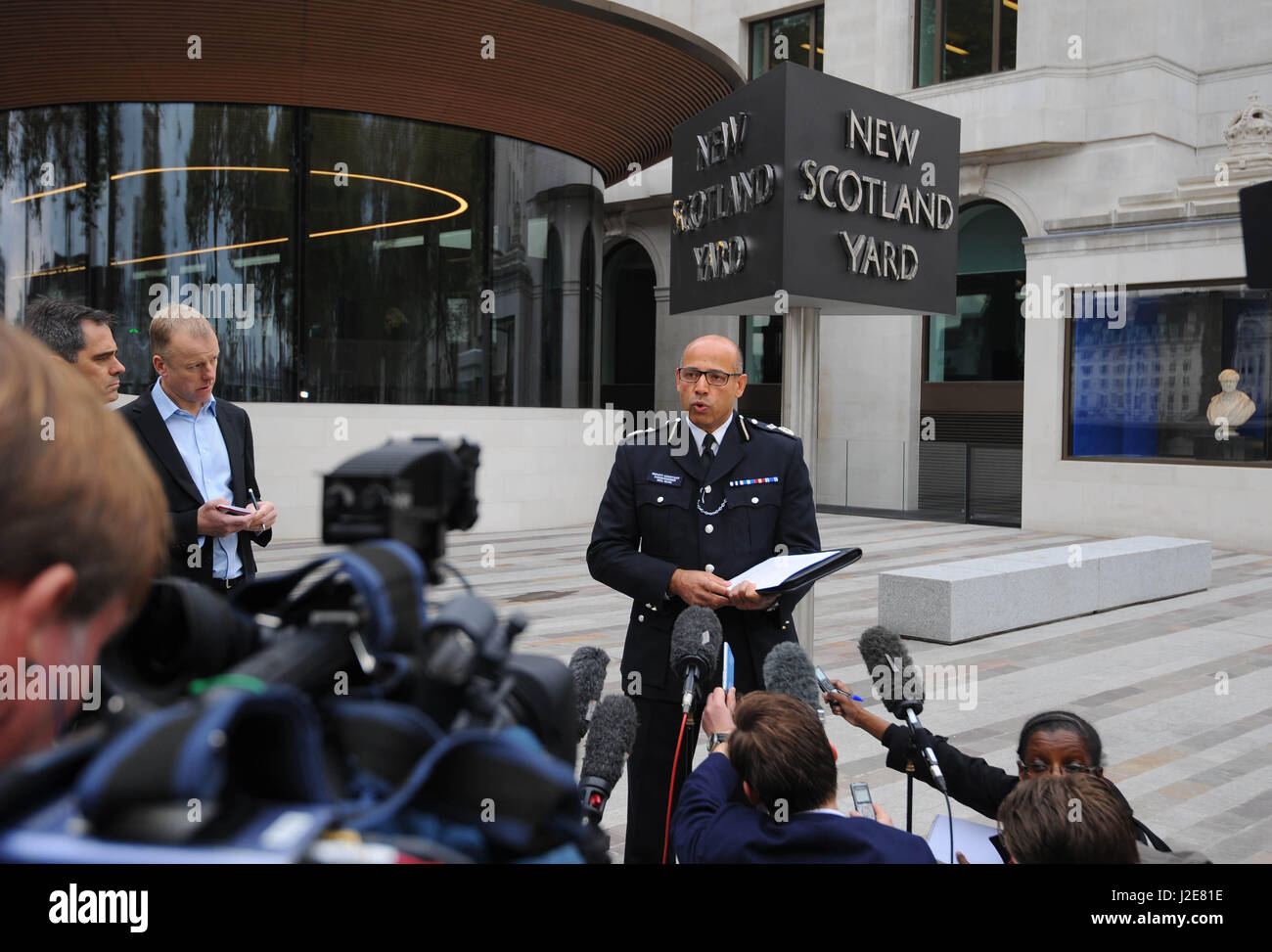 Metropolitan Police Deputy Assistant Commissioner Neil Basu speaks to ...