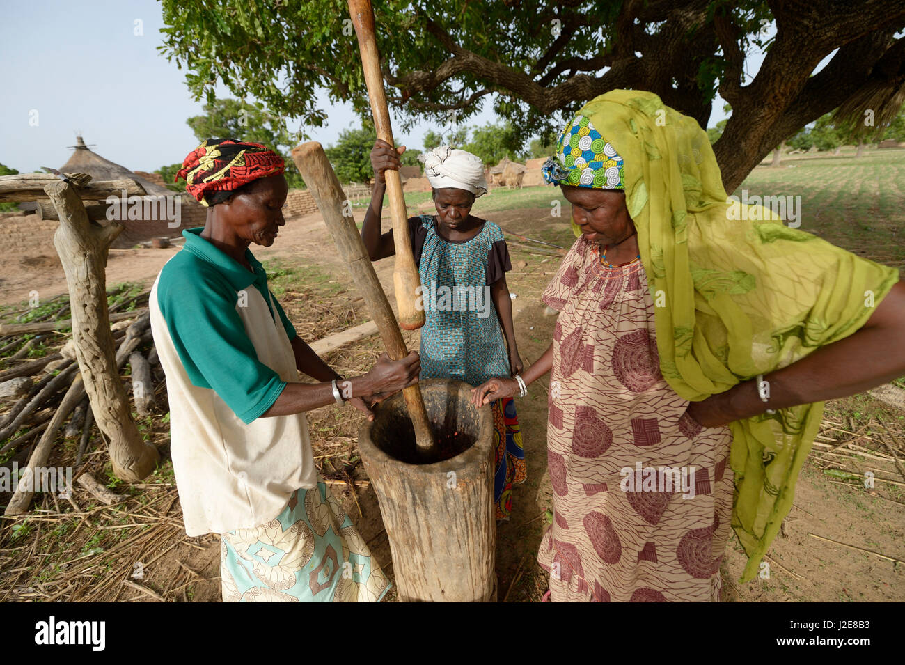 Crushing Stock Photos & Crushing Stock Images - Alamy