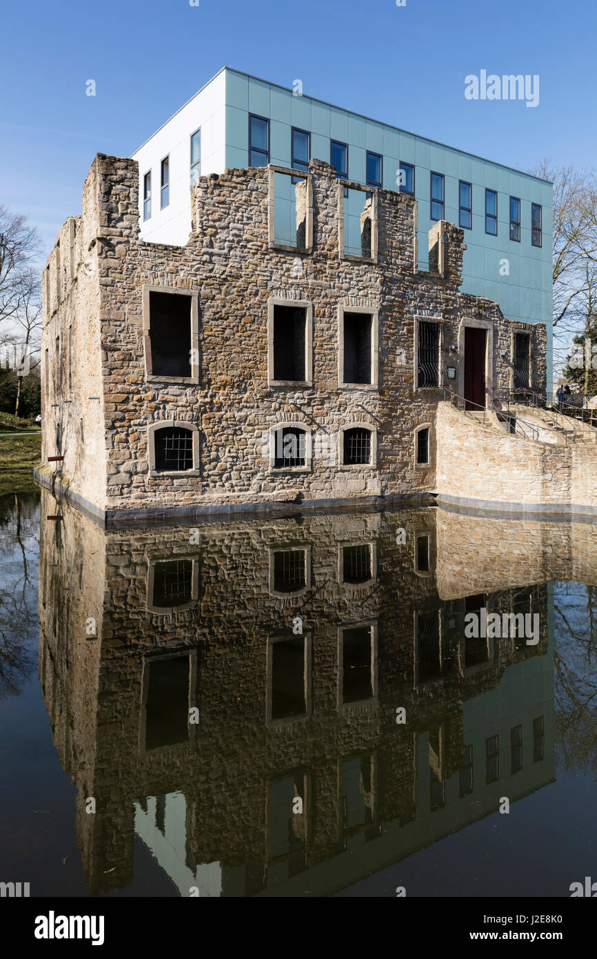 Museum underground, MuT, castle ruin House Weitmar with cube, Bochum ...