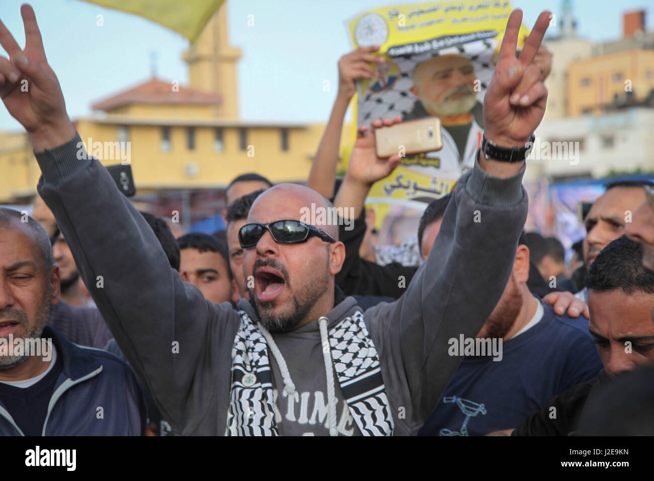 Essaraya hi-res stock photography and images - Alamy