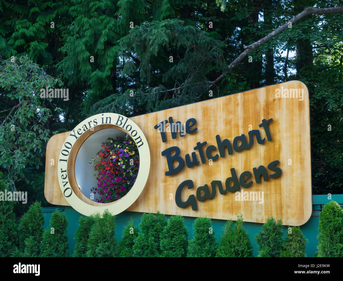 Butchart gardens entrance sign hi-res stock photography and images - Alamy