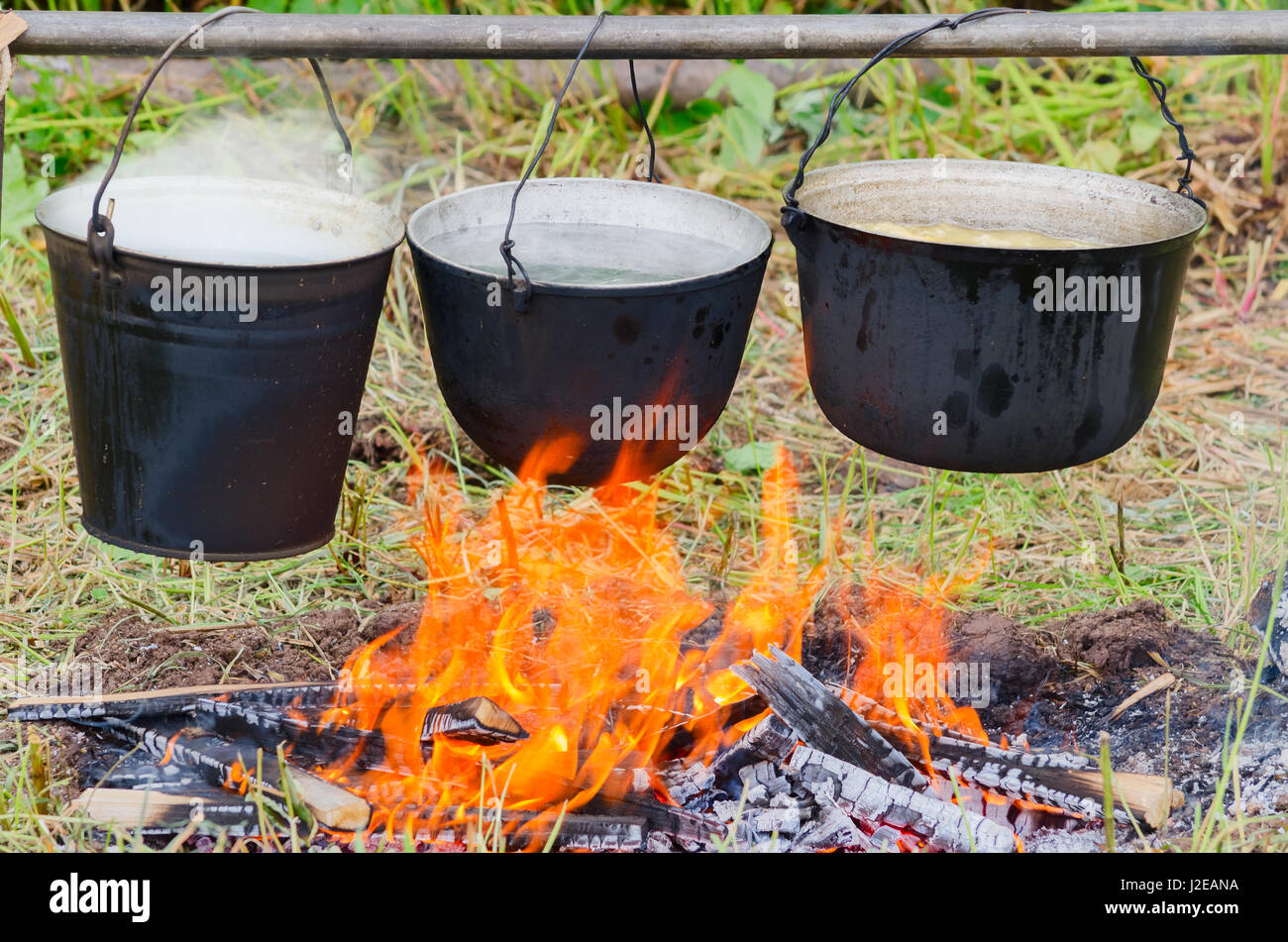 Cooking with firewood hi-res stock photography and images - Alamy