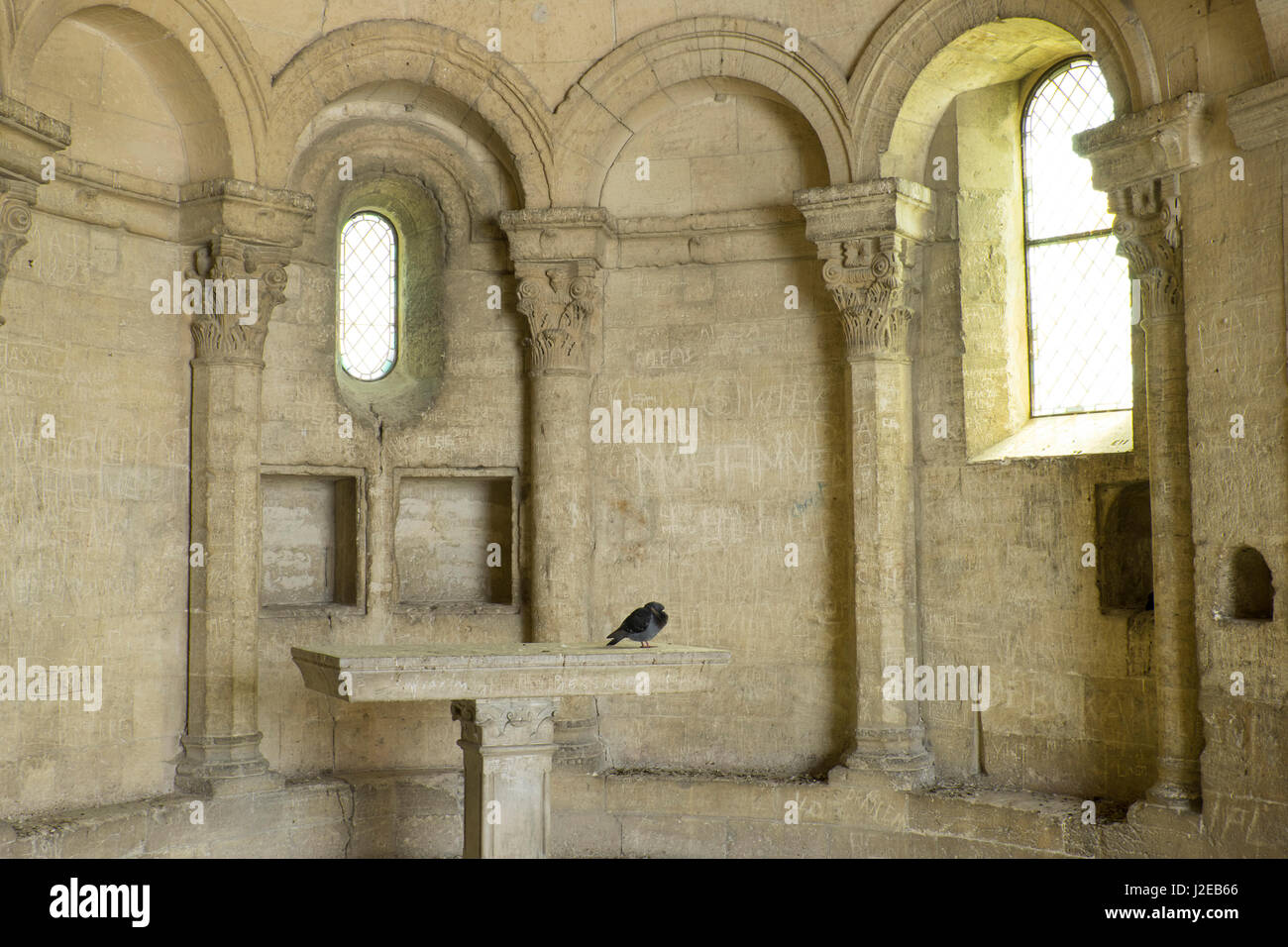 France, Avignon, street scene France, near Papal Palace Stock Photo - Alamy