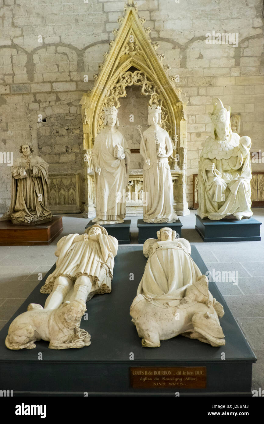 Popes tomb hi-res stock photography and images - Alamy
