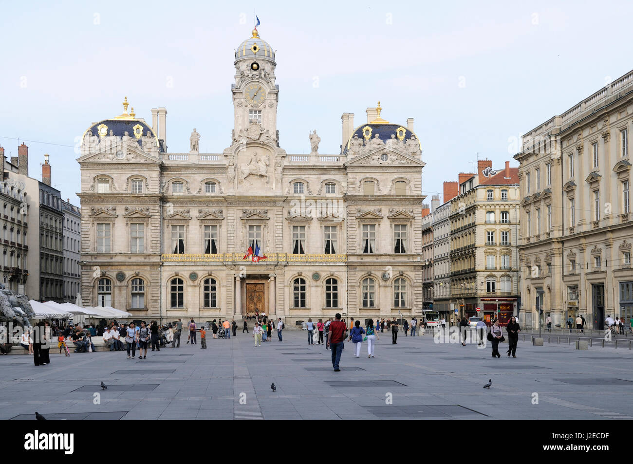 Lyon a crowd people place hi-res stock photography and images - Alamy