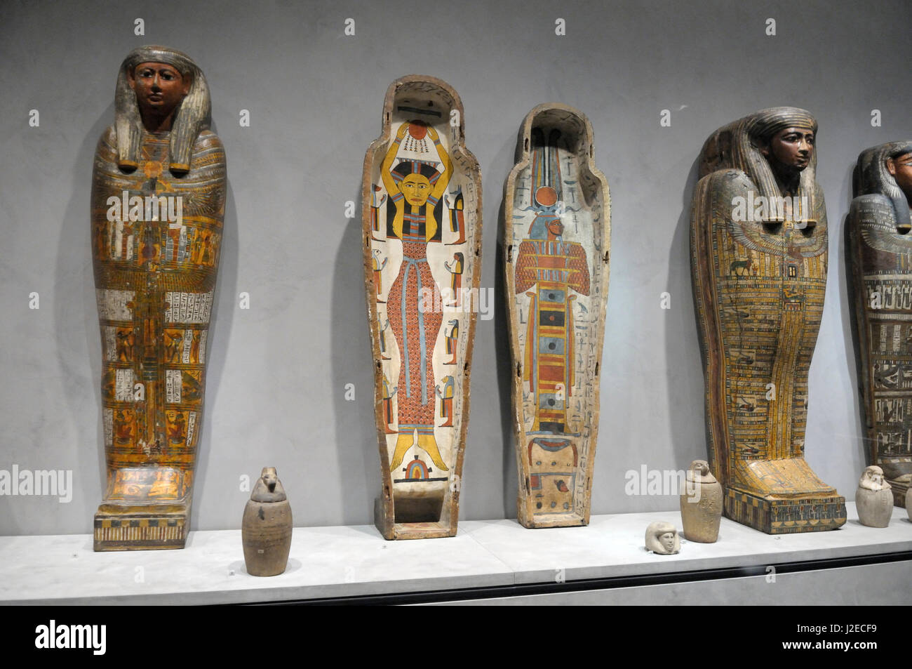 Osiris and coffin hi-res stock photography and images - Alamy