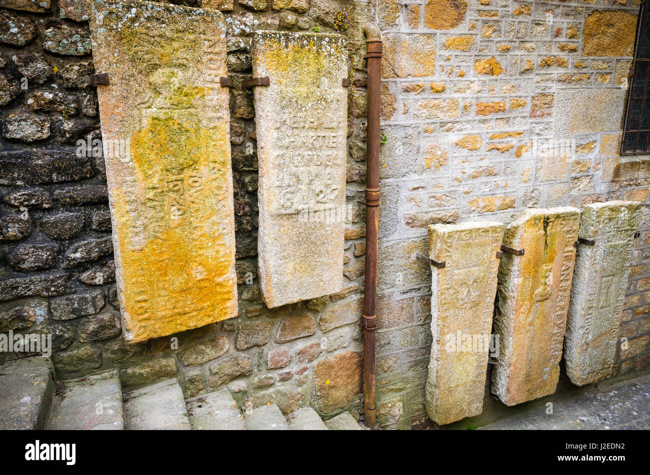 Stone tablets hi-res stock photography and images - Alamy