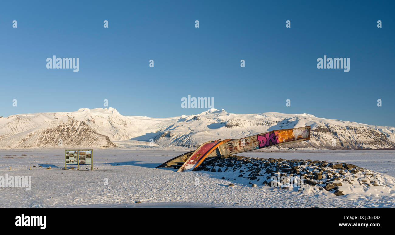 Twisted beams made of steal, a monument commemorating the Joekulhlaup ...