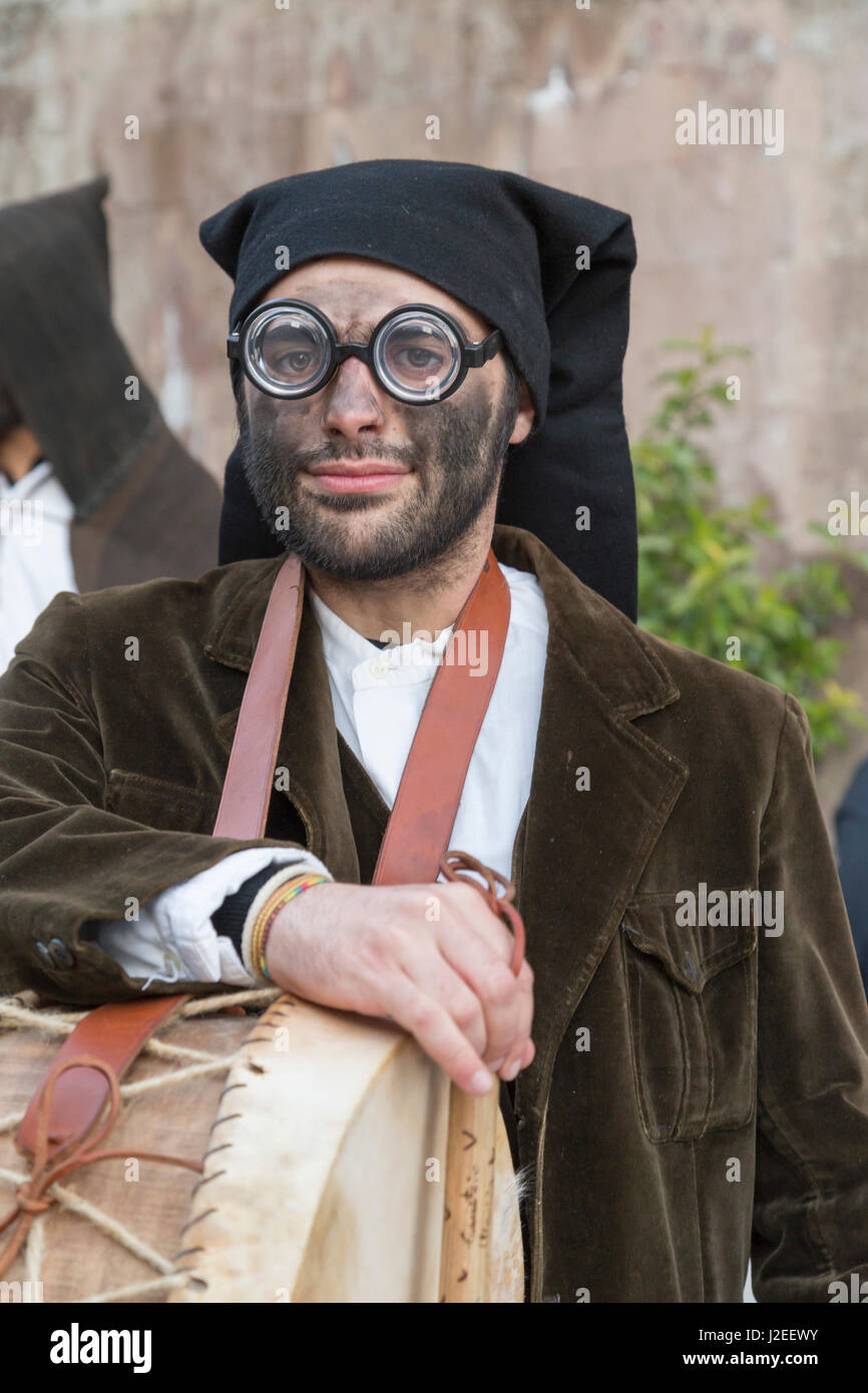 Gavoi man covered in cork soot hi-res stock photography and images - Alamy