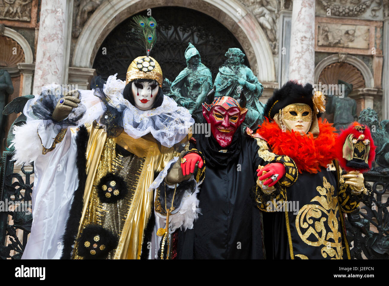 Venice, Italy. Mask and Costumes at Carnival Stock Photo - Alamy