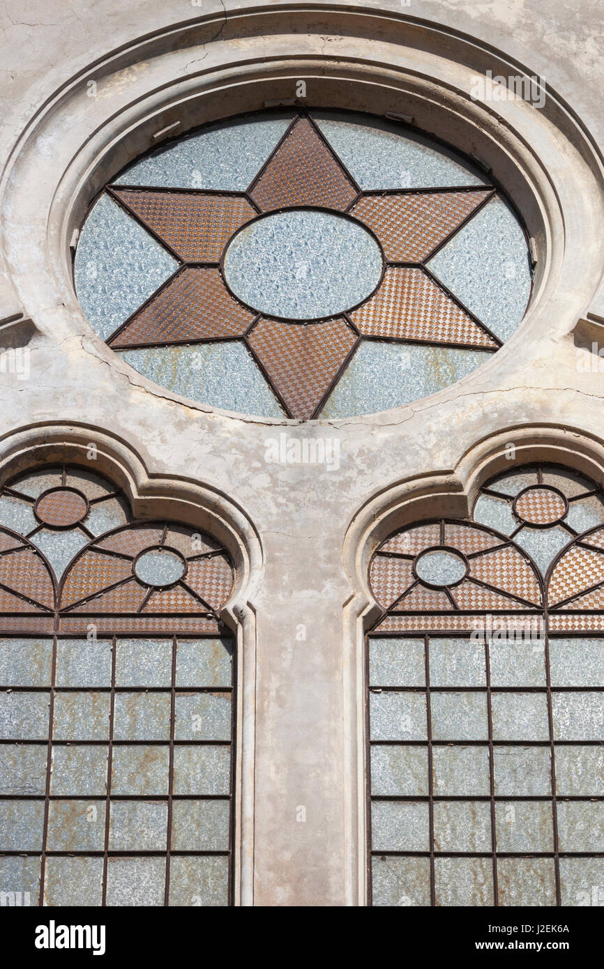 Great synagogue romania hi-res stock photography and images - Alamy