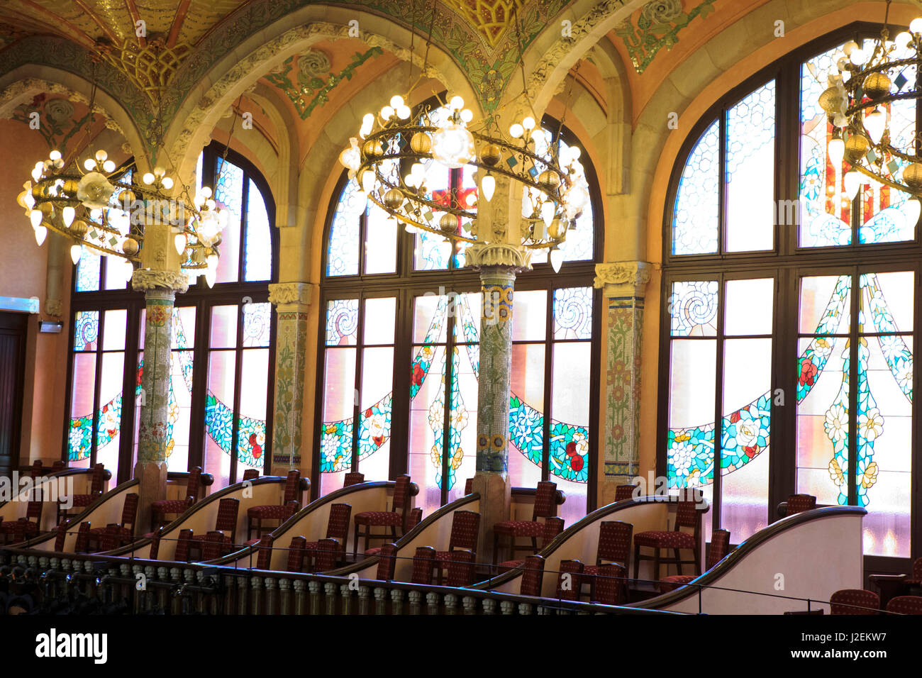 The stunning interior of the Liceu Opera House in Barcelona, Spain ...
