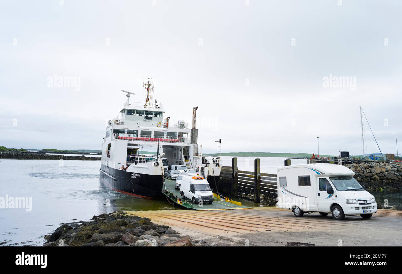 Harris uist ferry hi-res stock photography and images - Alamy