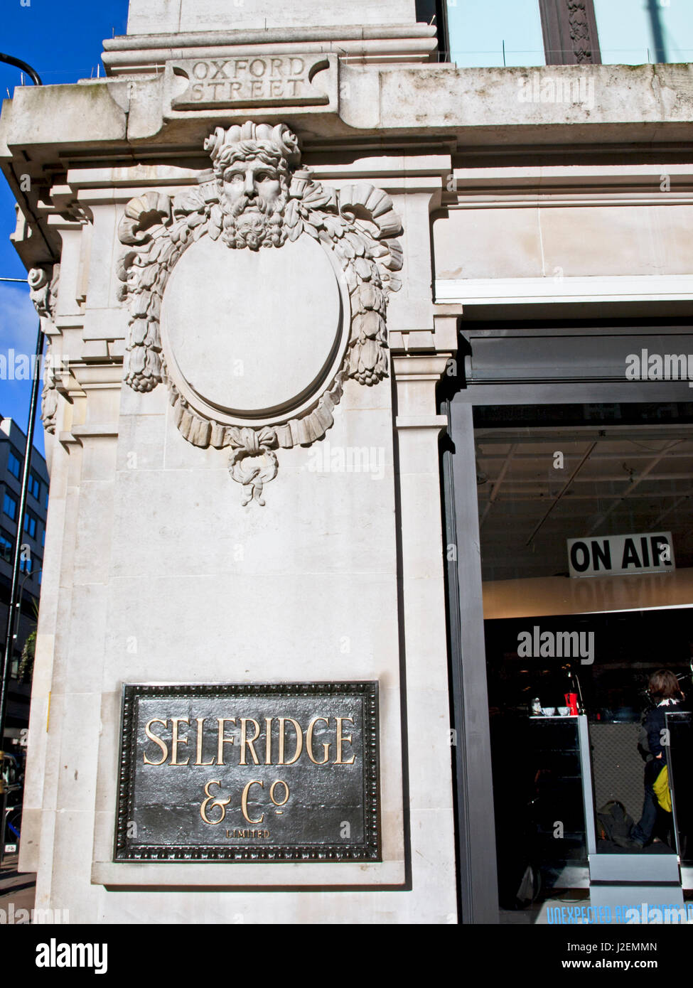 Selfridges building london hi-res stock photography and images - Alamy