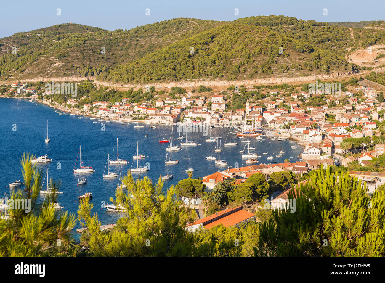 Vis town and harbor, Vis Island, Croatia Stock Photo - Alamy