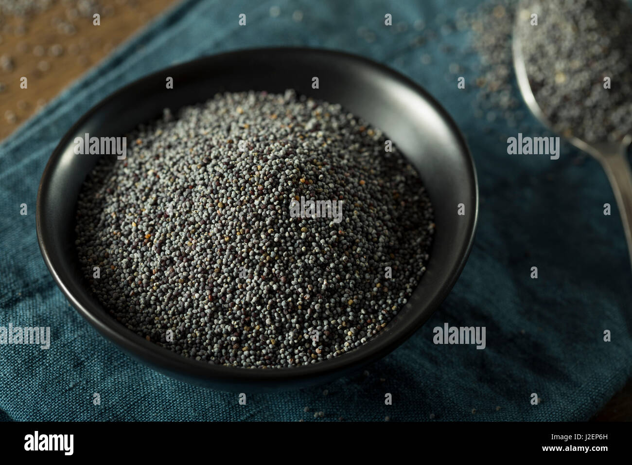 Black poppy seed hi-res stock photography and images - Alamy