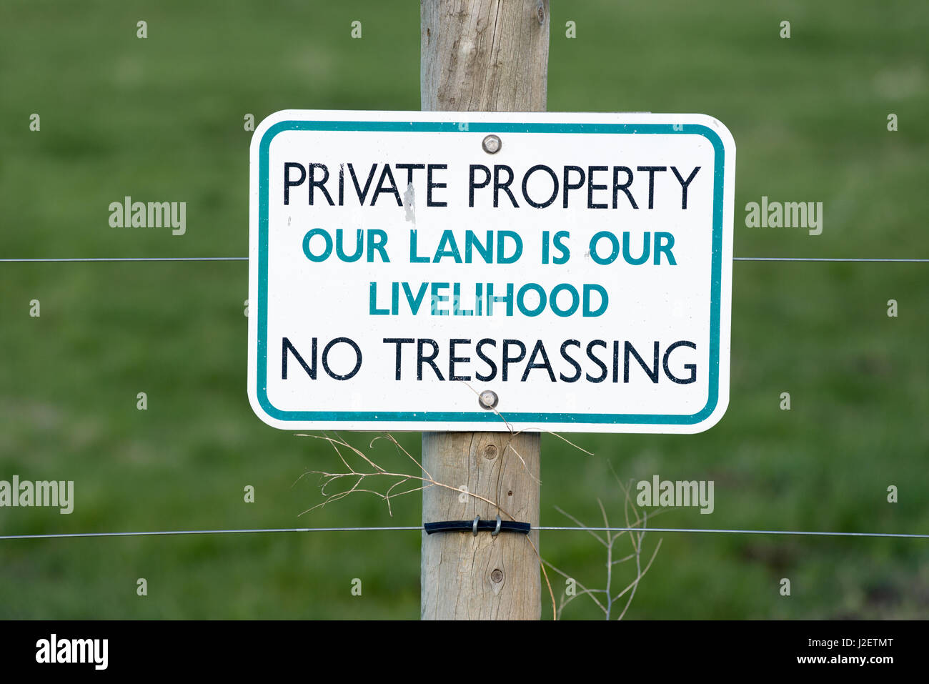 Private property - no tresspassing sign in Oregon's Wallowa Valley ...