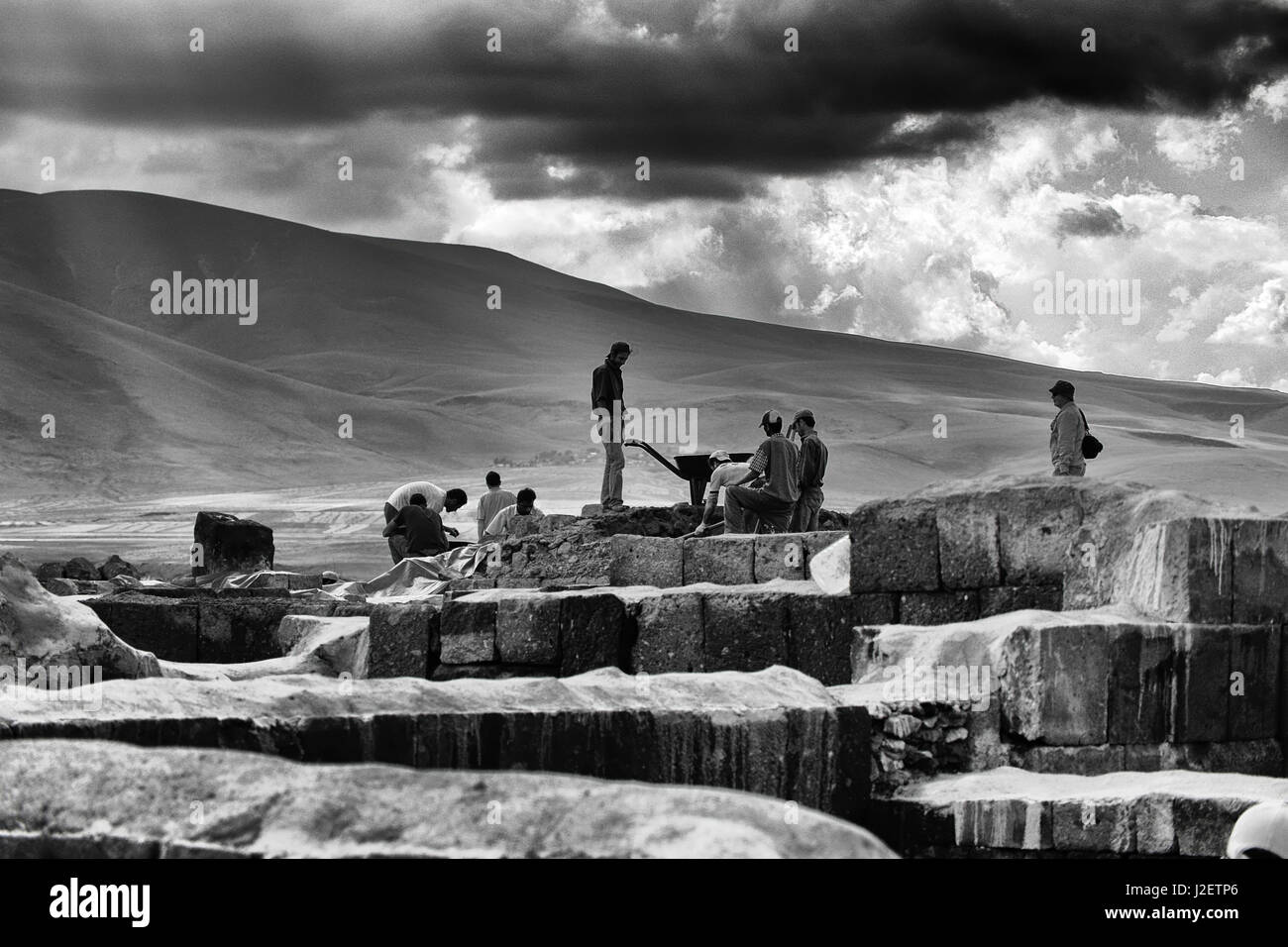 Archaeologist at work hi-res stock photography and images - Alamy