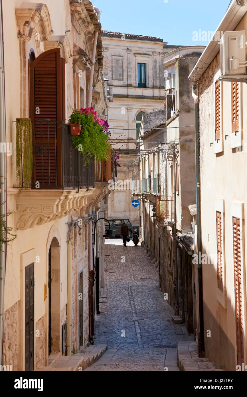 Street scene, Scicli, Sicily, Italy Stock Photo - Alamy