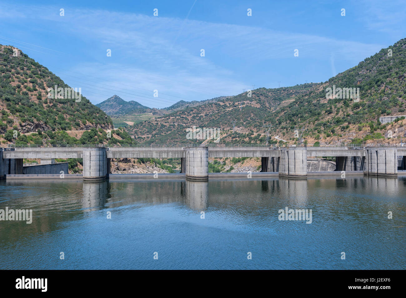 Europe, Portugal, Pocinho, Vila Nova de Foz Coa, dam on Douro River ...