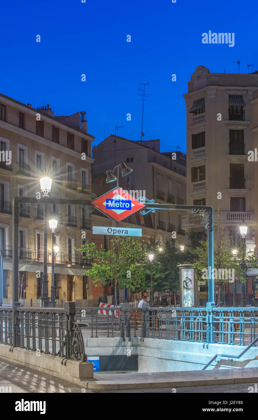 Opera metro station at dawn large hi-res stock photography and images ...