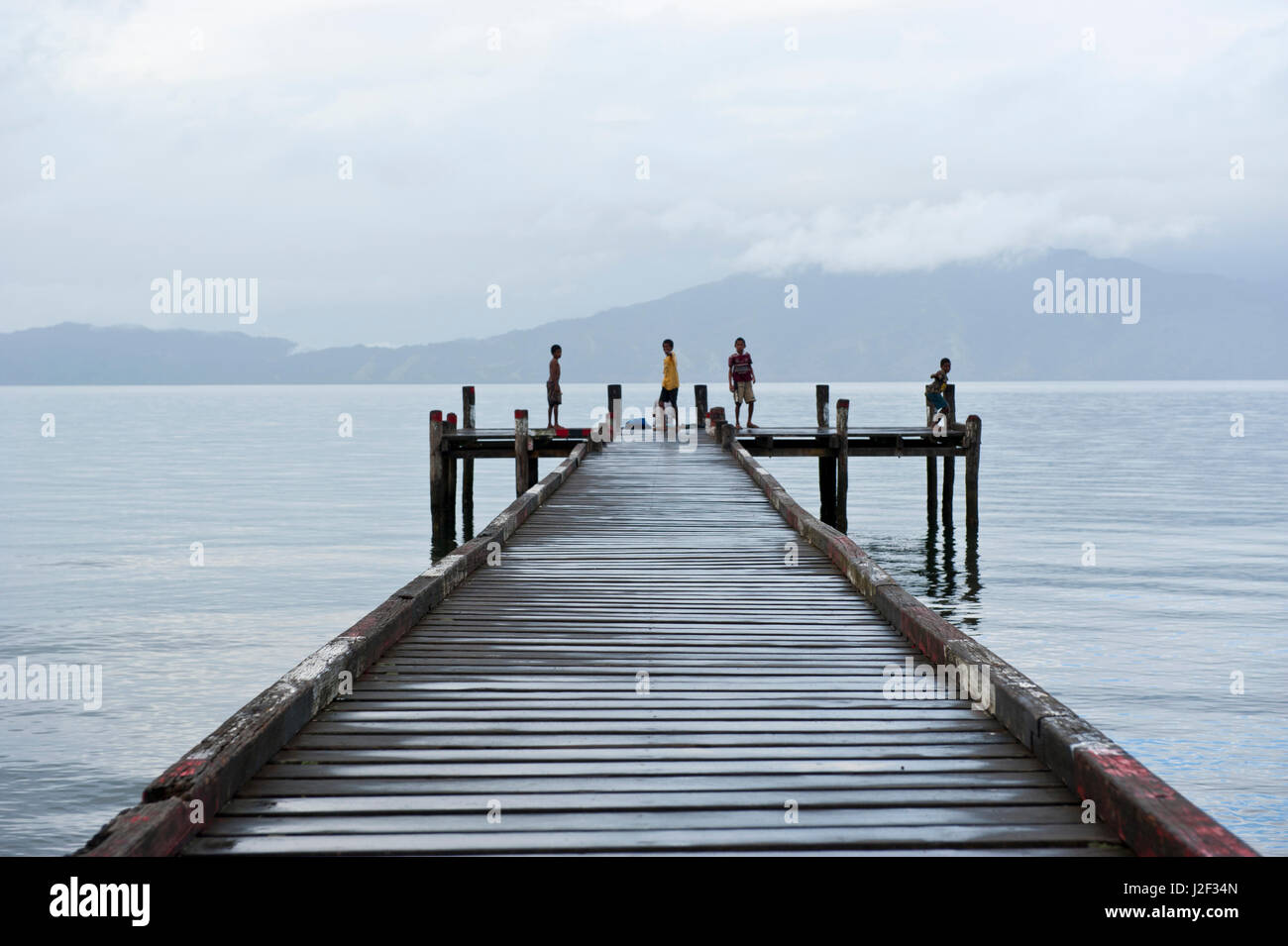 Boat pier in alotau hi-res stock photography and images - Alamy