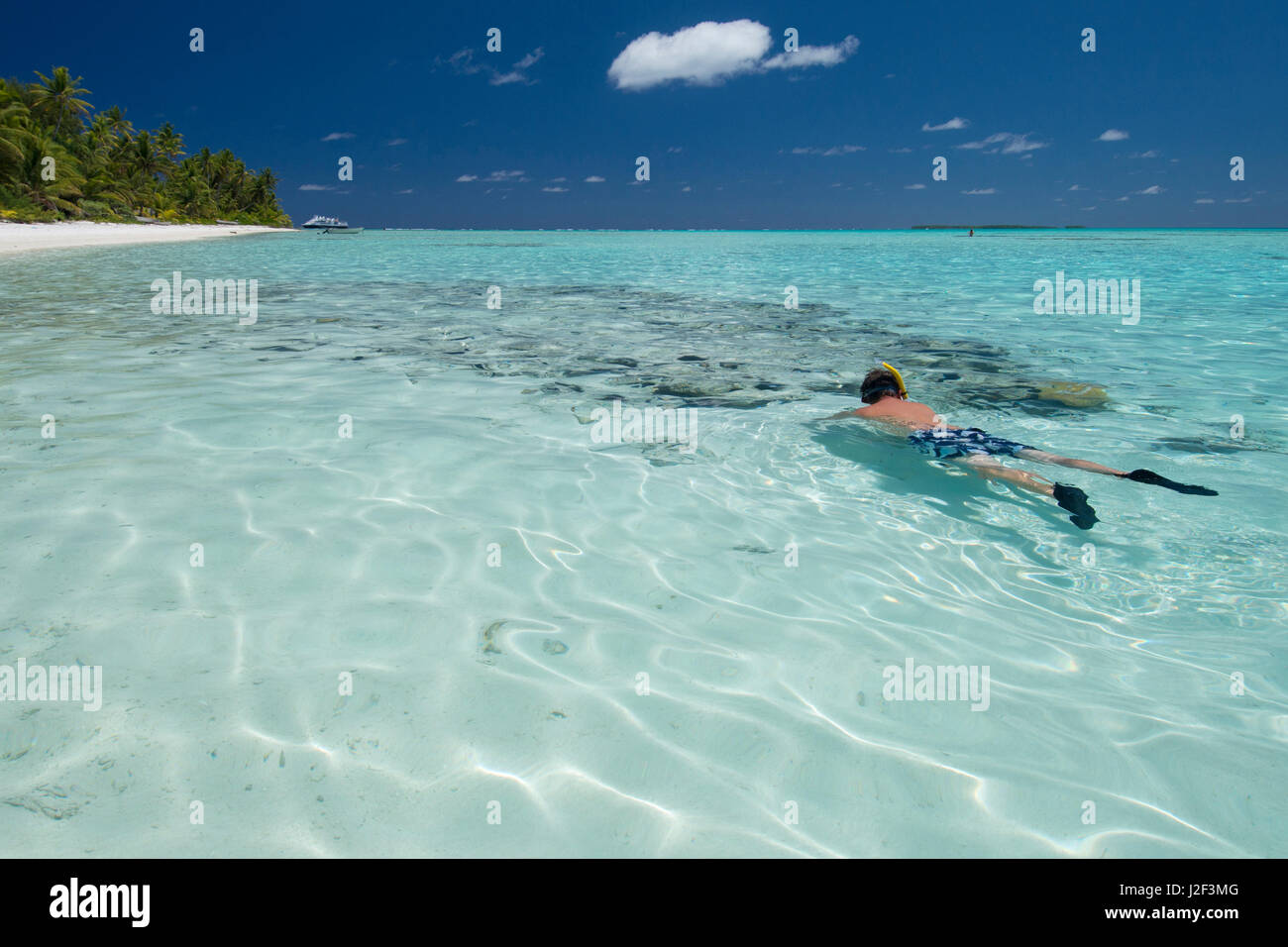 Cook Islands. Palmerston Island, a classic atoll, discovered by Captain ...