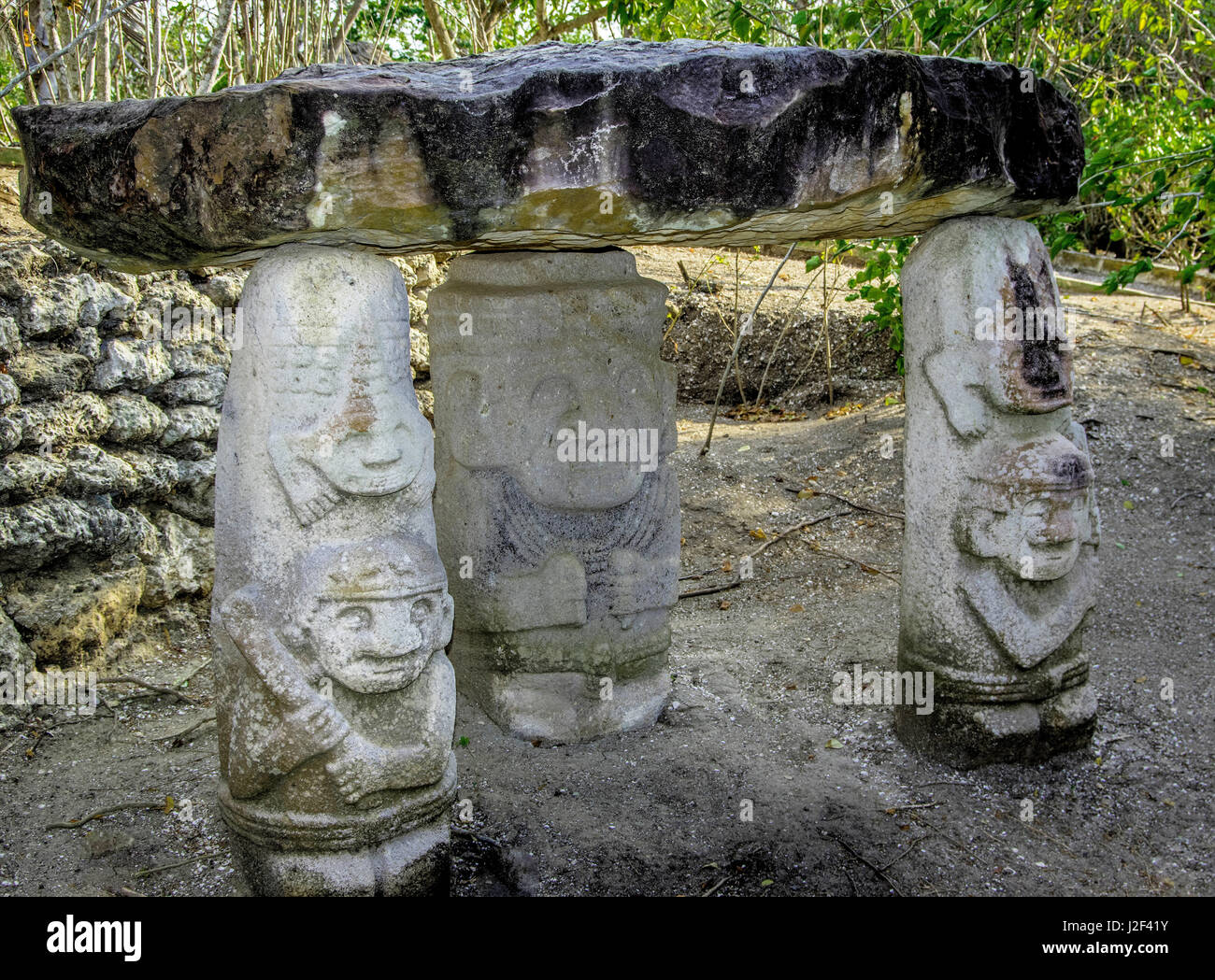 Pre-Columbian arts and artifacts discovered by archeologists in ...