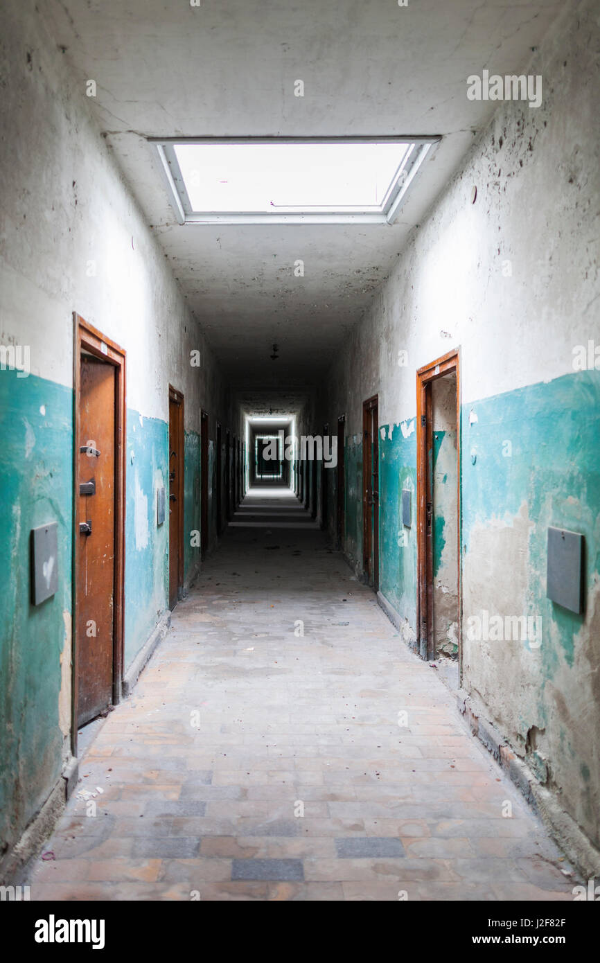 Prison Camp Ww2 Stock Photos & Prison Camp Ww2 Stock Images - Alamy