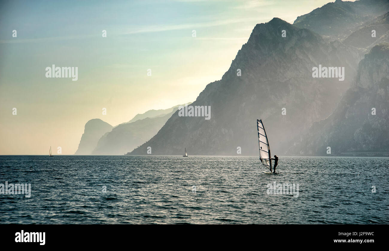 Wind in sail hi-res stock photography and images - Alamy