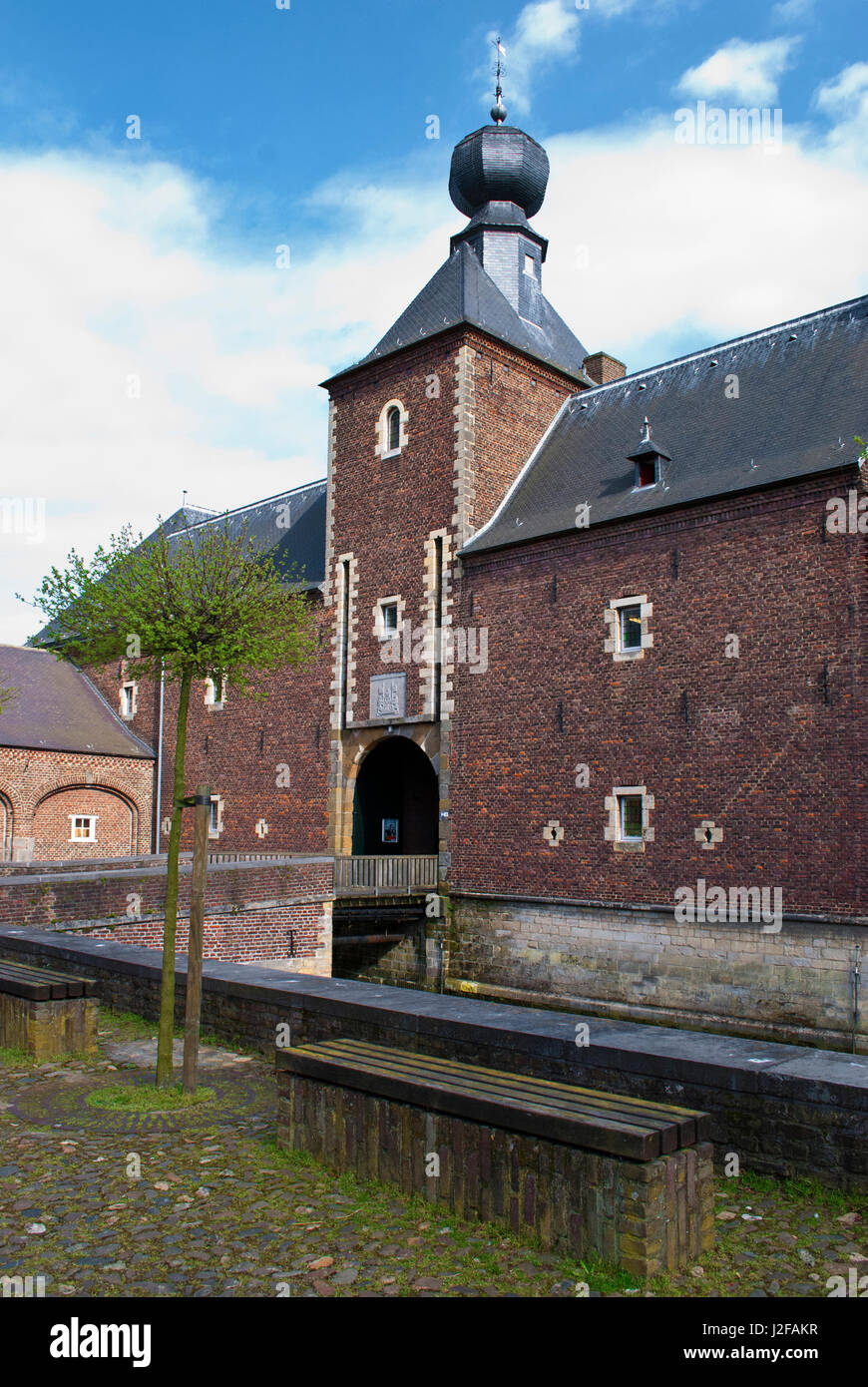 Castle Hoensbroek in south of Holland Stock Photo - Alamy