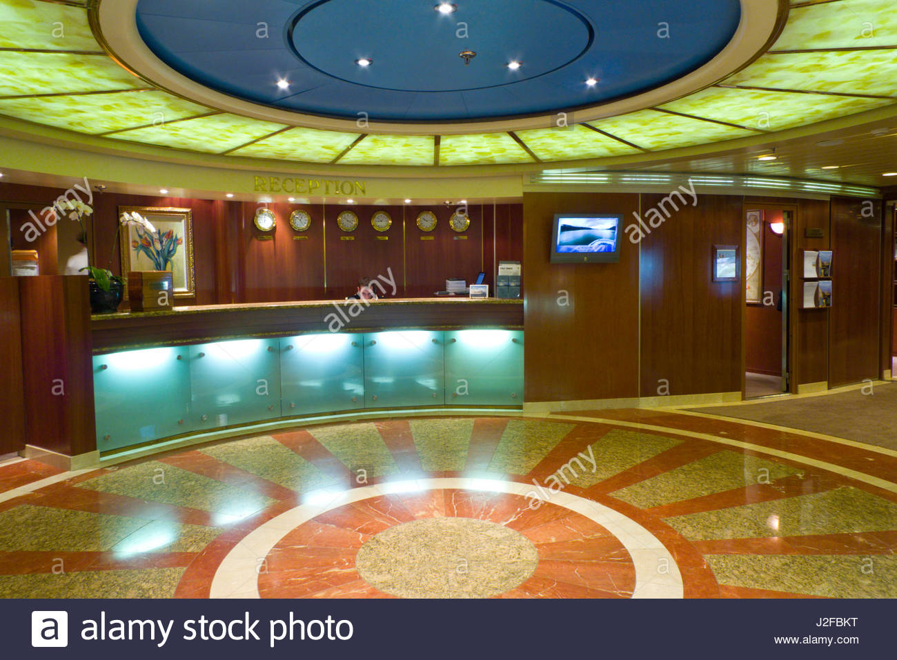 Seven Seas Navigator High Resolution Stock Photography and Images - Alamy