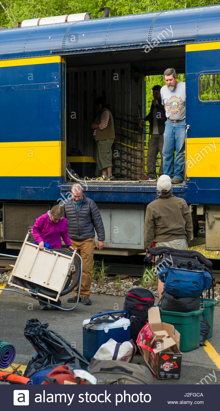 Railcar Unloading High Resolution Stock Photography and Images - Alamy