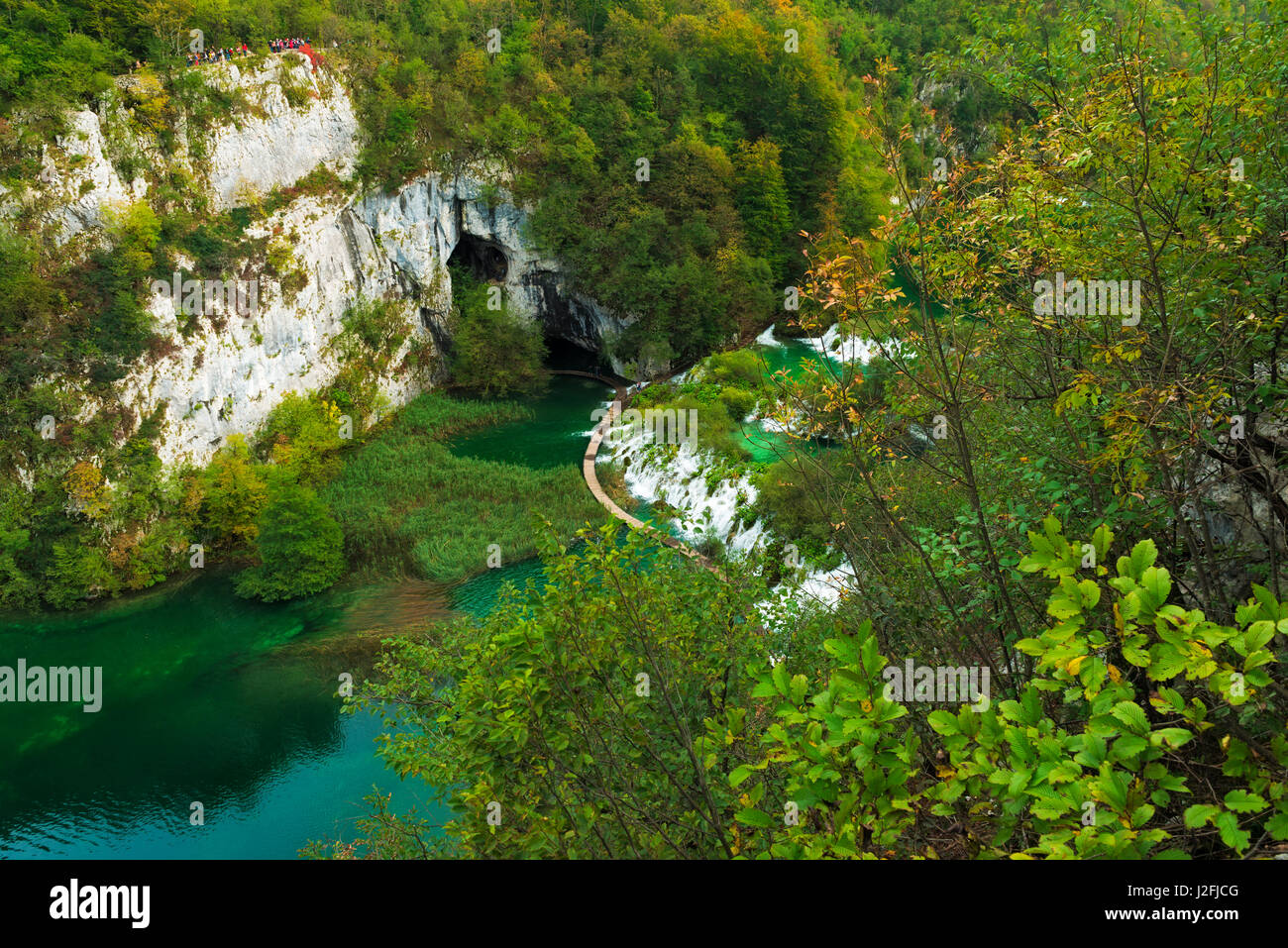 Travertine cascades and boardwalk on the Korana River, Plitvice Lakes ...