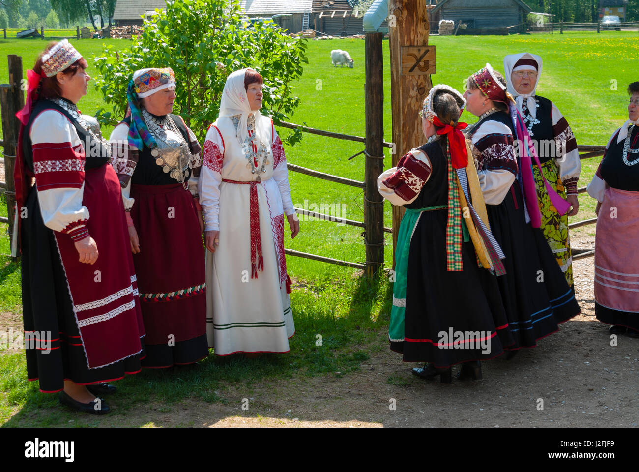 Seto woman in traditional costume hi-res stock photography and images ...