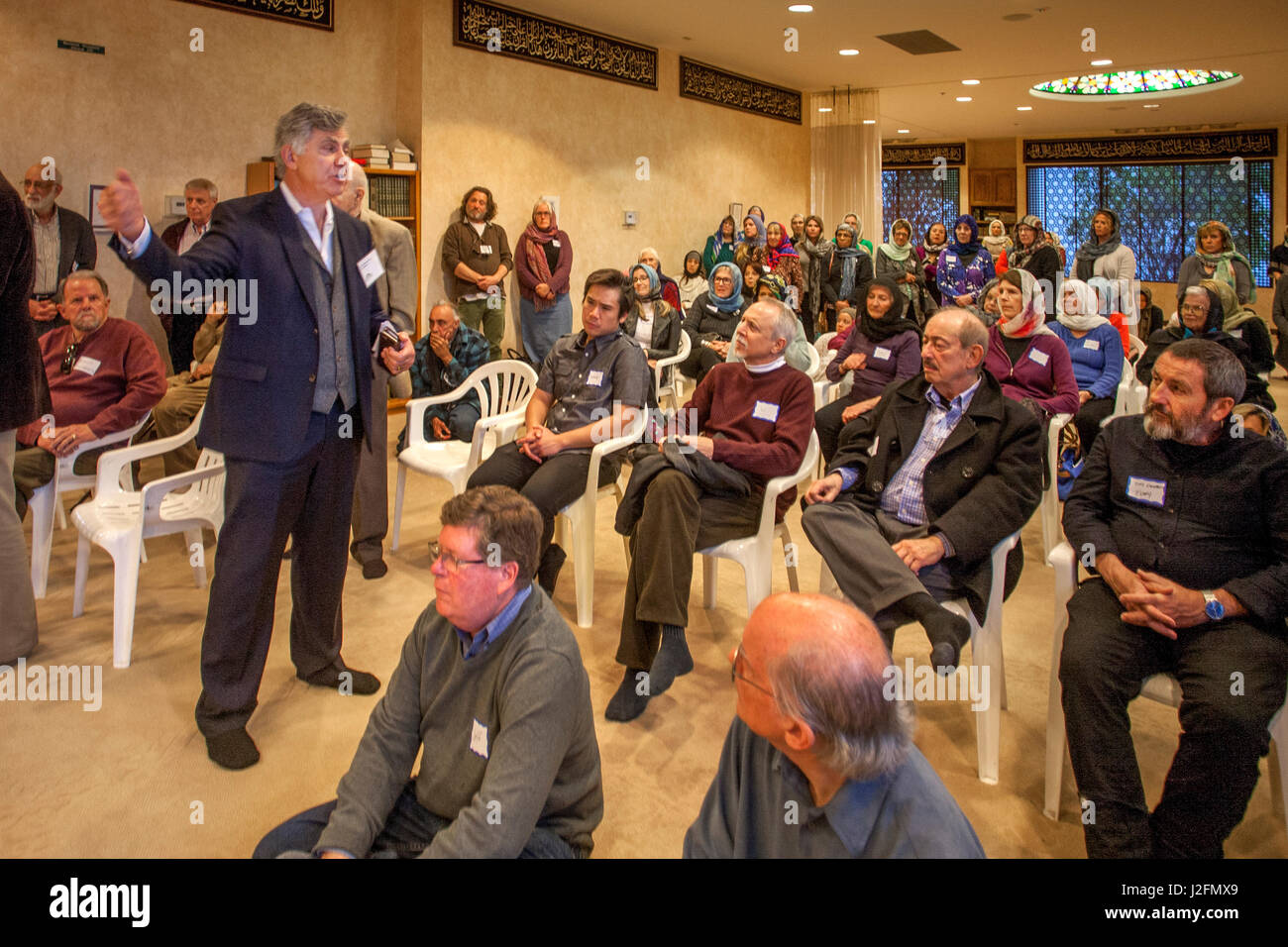 Arabic speaker hi-res stock photography and images - Alamy