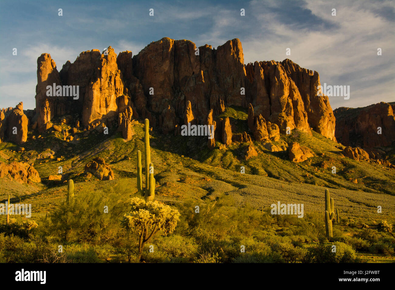 Sunset, Flat Iron Mountain, Superstition Mountains, Lost Dutchman State ...