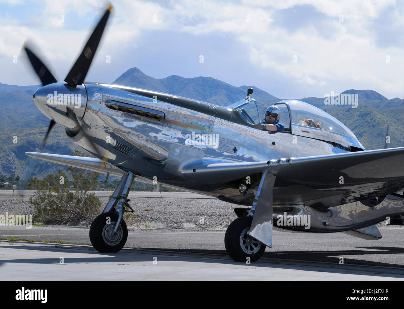 North american aviation p 51 mustang hi-res stock photography and ...