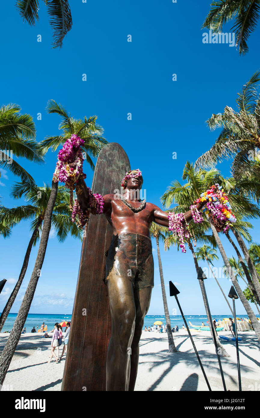 Duke Paoa Kahanamoku, Waikiki Beach, Honolulu, Oahu, Hawaii Stock Photo ...