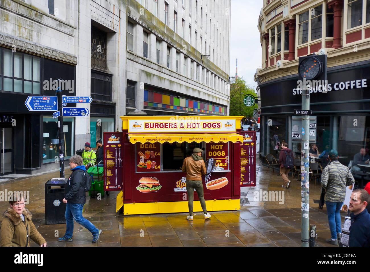 Burgar and hot dogs fast food cabin in Tib Street / Market Street ...