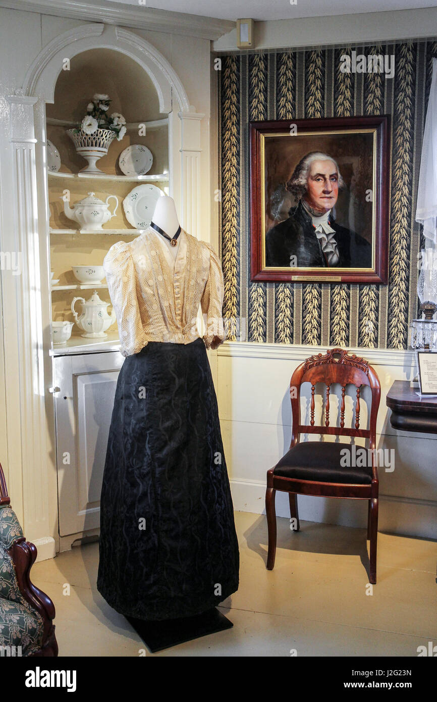 Inside the Atwood House Museum, Chatham, Massachusetts, USA Stock Photo ...