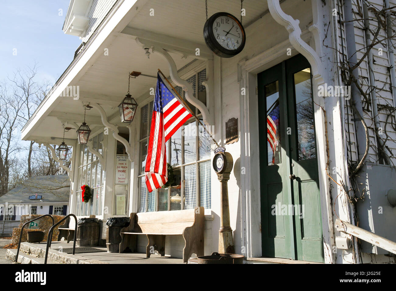 The Brewster Store, Brewster, Cape Cod, Massachusetts, USA Stock Photo ...