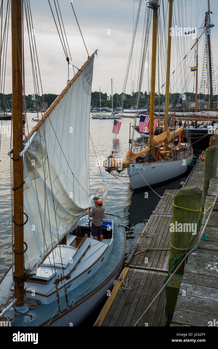 USA, Massachusetts, Cape Ann, Gloucester, America's oldest seaport ...