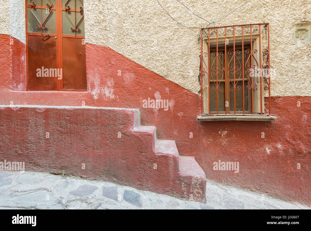 Red steps large format sizes hi-res stock photography and images - Alamy